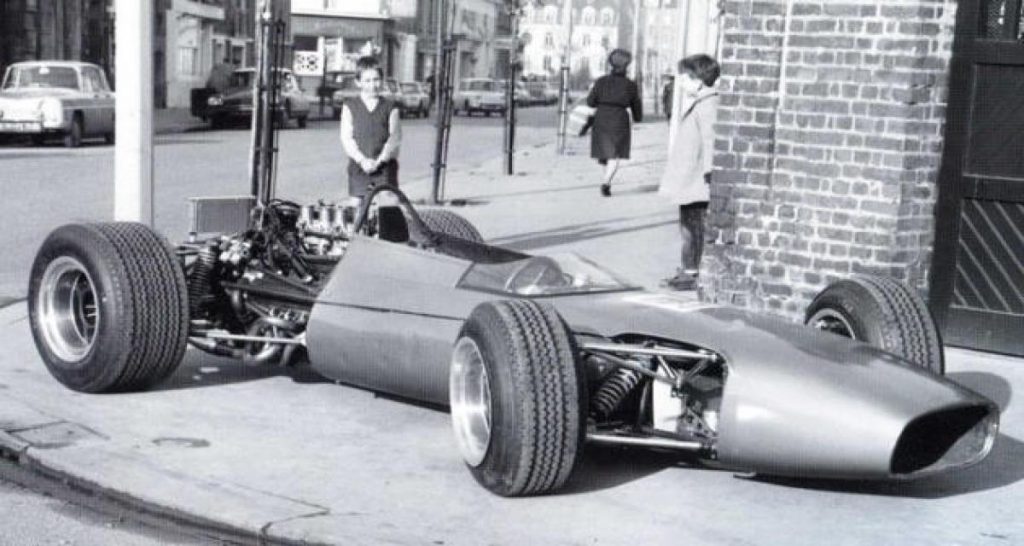 Elle n'a jamais couru Episode 9 : l'Alpine A350 de F1 - Le Blog Auto