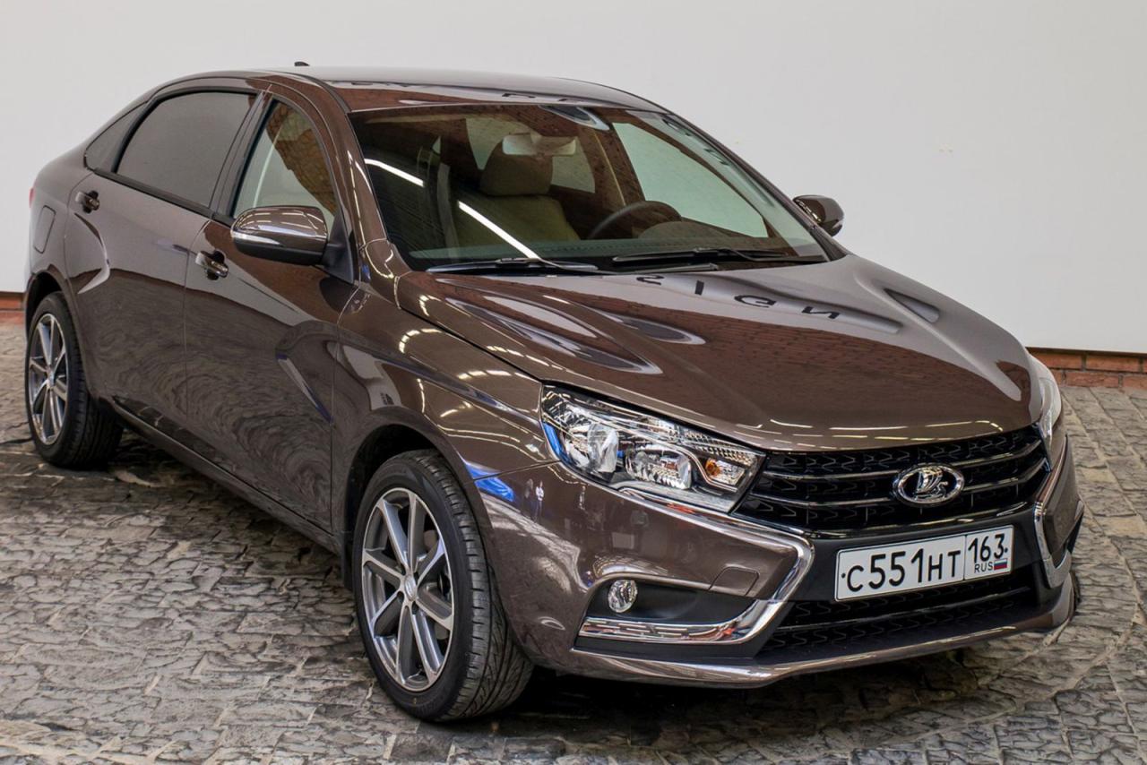 Lada Vesta Signature : le low cost de luxe 1 - Le Blog Auto