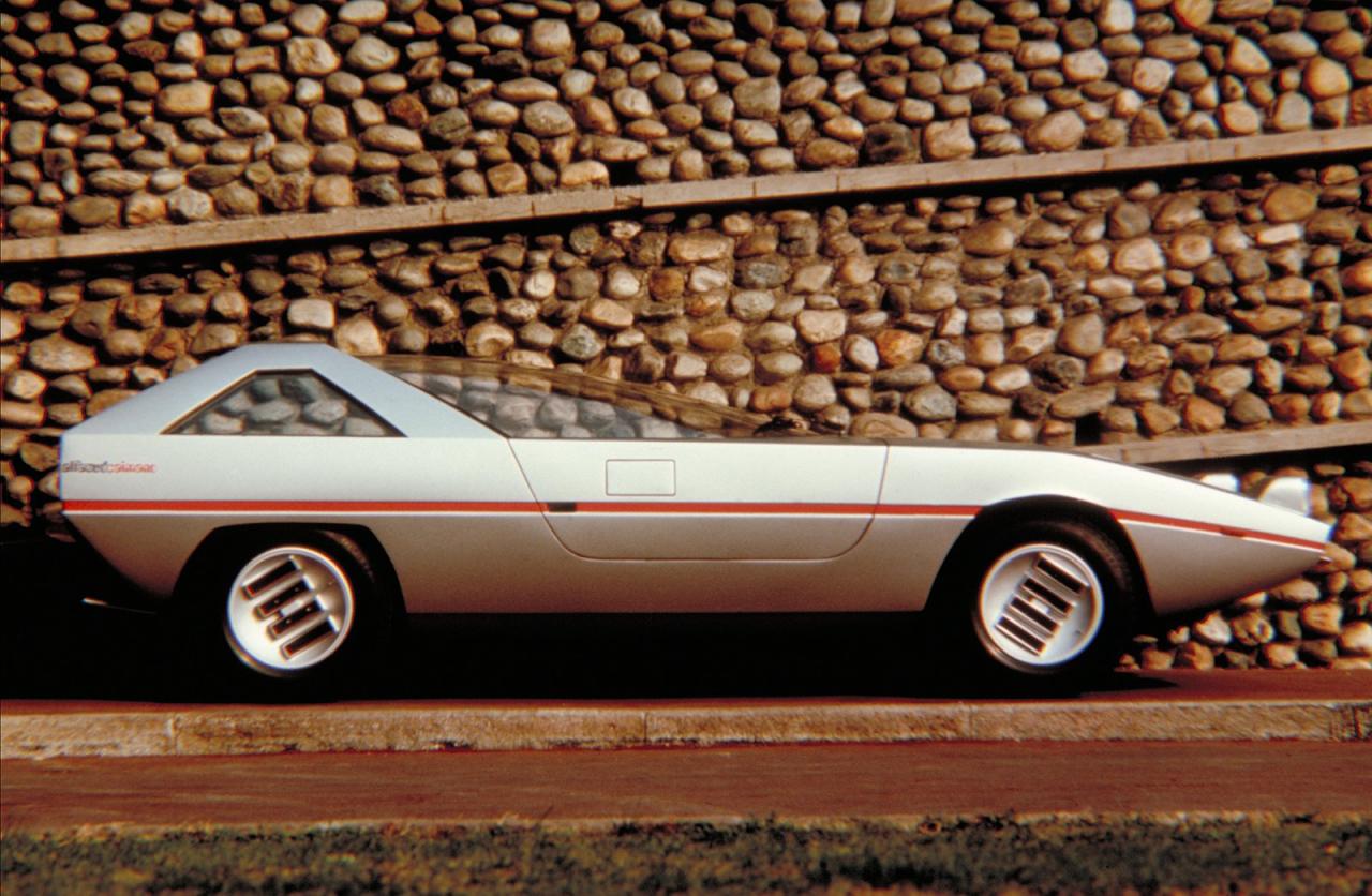 Les concepts ItalDesign : Alfa Romeo Caimano (1971) 1 - Le Blog Auto