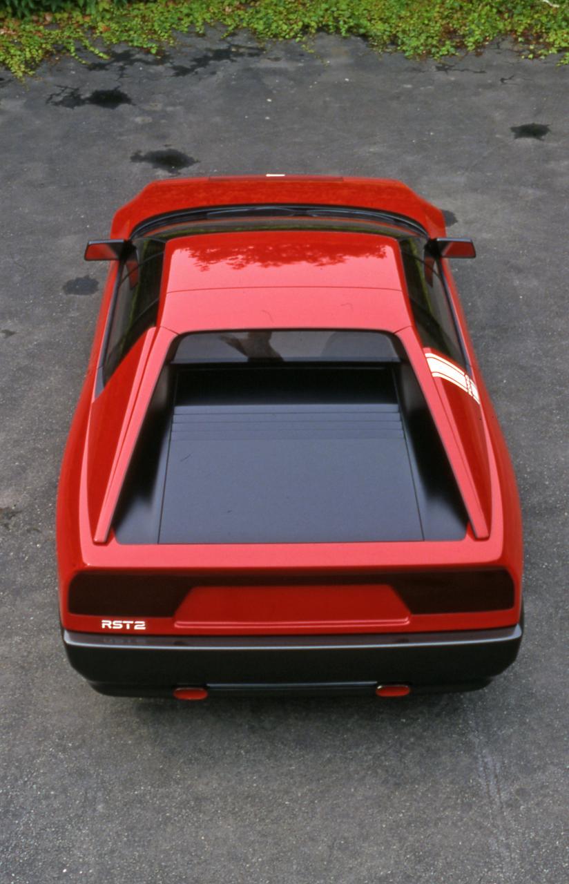 Les concepts ItalDesign : Ford Maya ES & EM (1985) 1 - Le Blog Auto