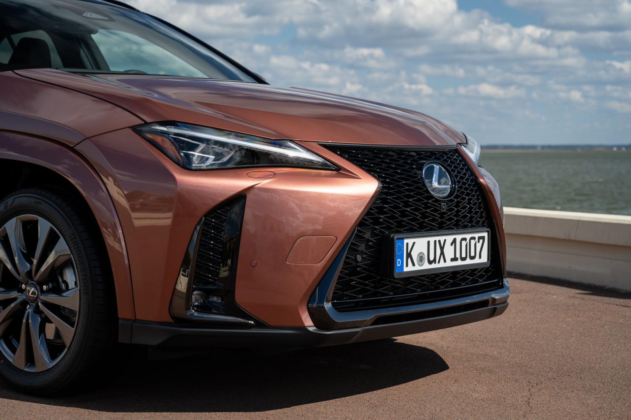 Essai Lexus UX 300h de 199 ch - Le Blog Auto