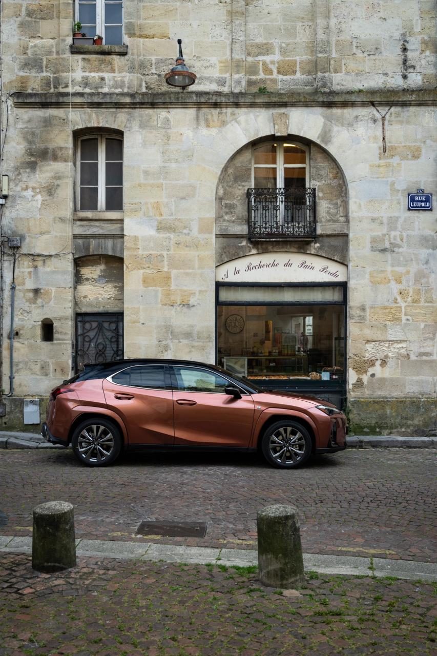 Essai Lexus UX 300h de 199 ch - Le Blog Auto