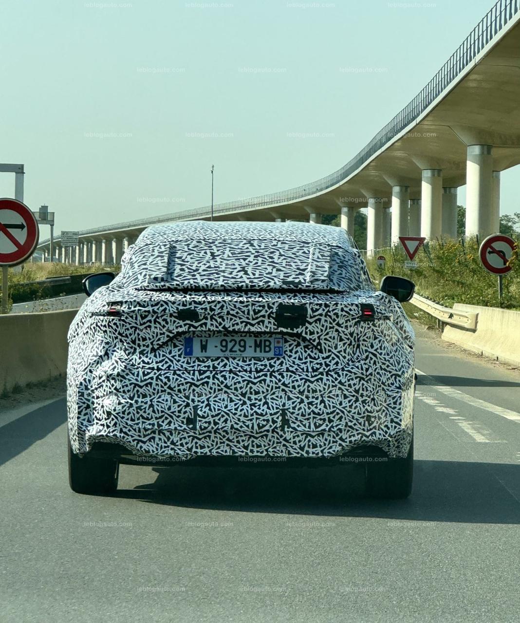 Spyshots Alpine A390 SUV électrique - Le Blog Auto