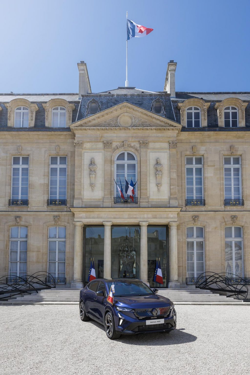 Le Renault Rafale présidentiel a défilé en ce 14 juillet 2025 - Le Blog ...